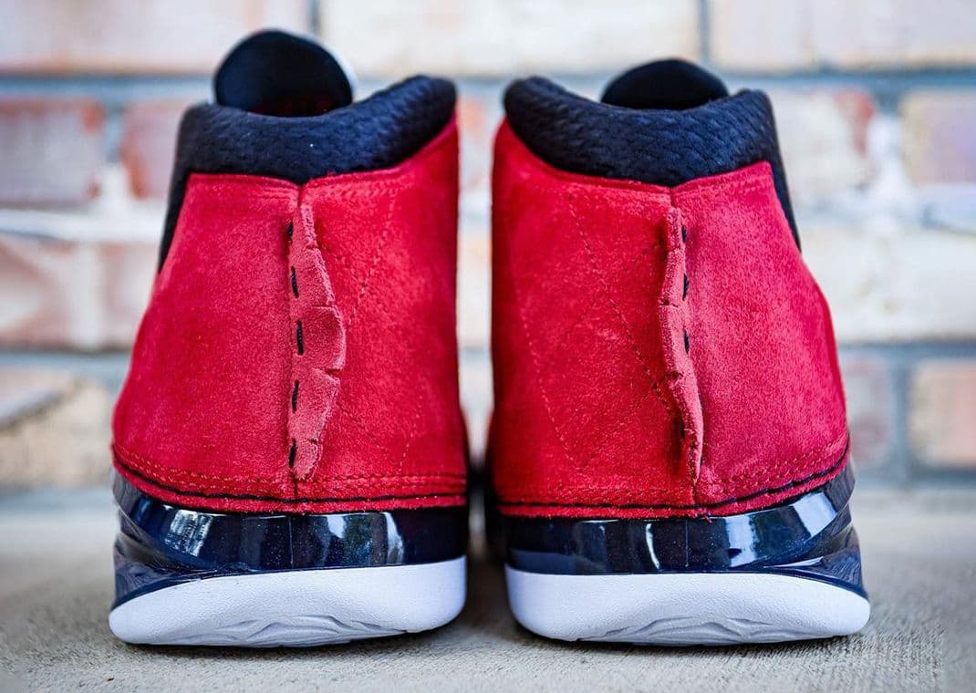The Oklahoma Sooners Receive An Air Jordan 23 Retro PE
