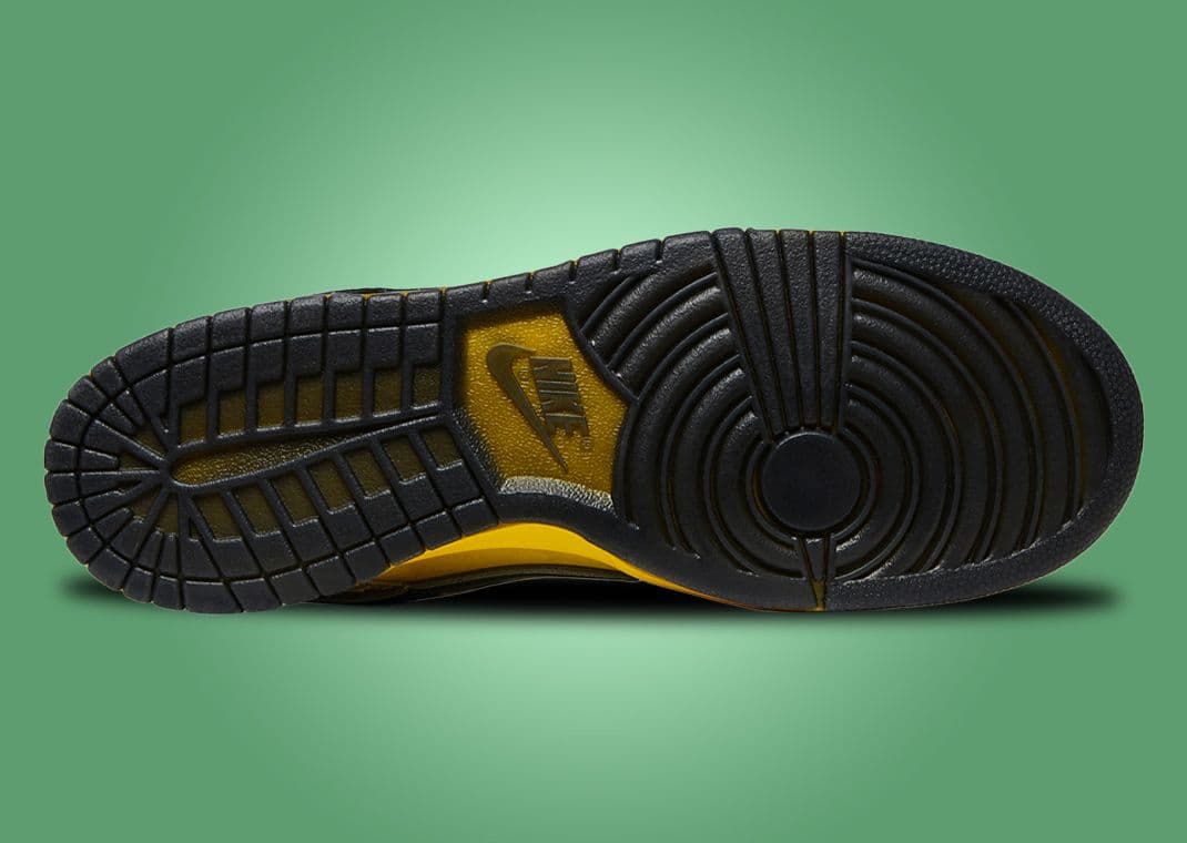 Flight Club NYC's Raffles for the DOAF x Nike Dunk Low What The Ducks ...