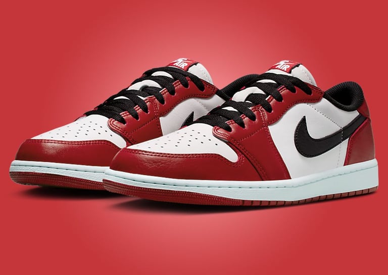 Air Jordan 1 Retro Low OG Chicago