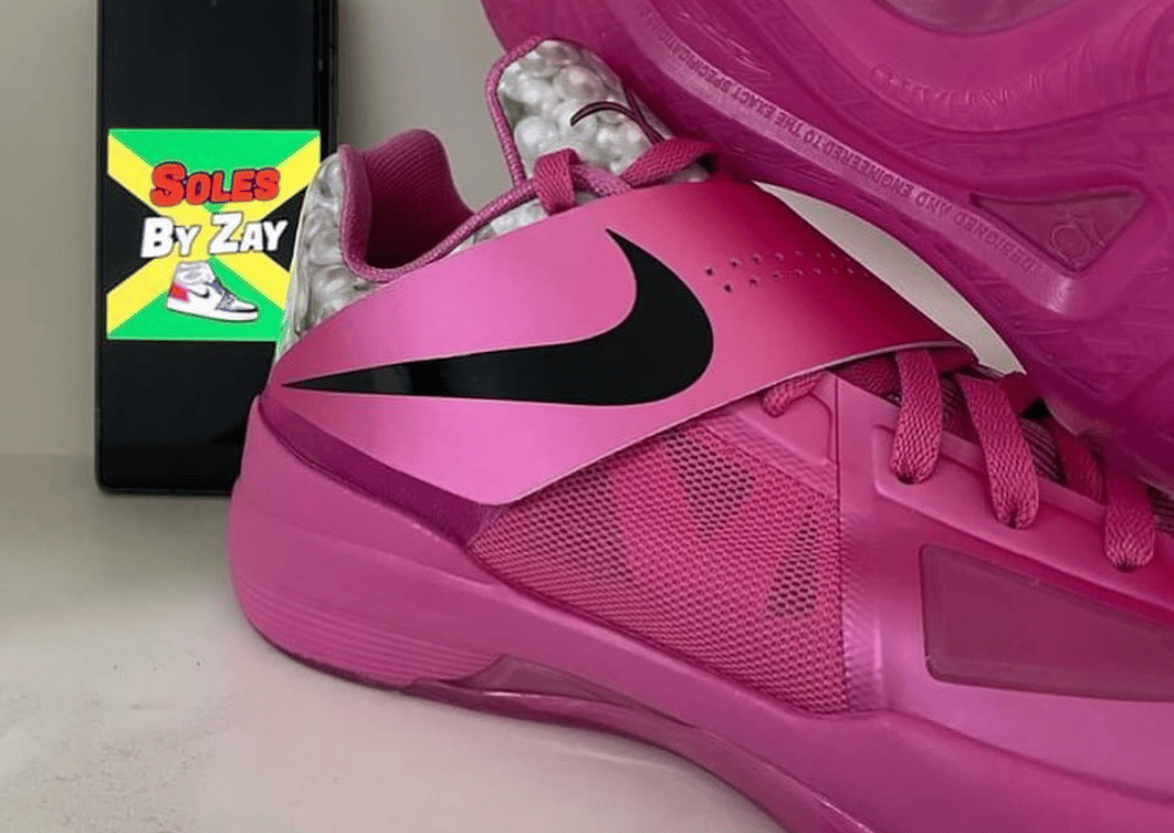 Kevin Durant's Nike KD 4 Aunt Pearl Returns Holiday 2024