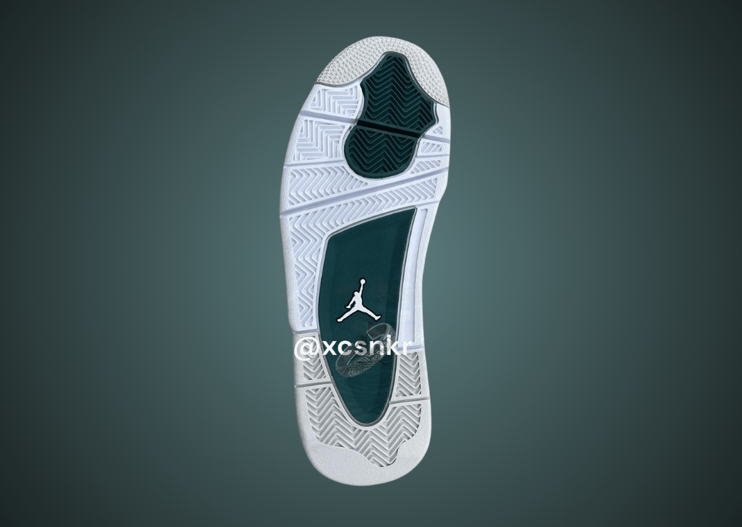 The Air Jordan 4 Oxidized Green Releases in June 2024