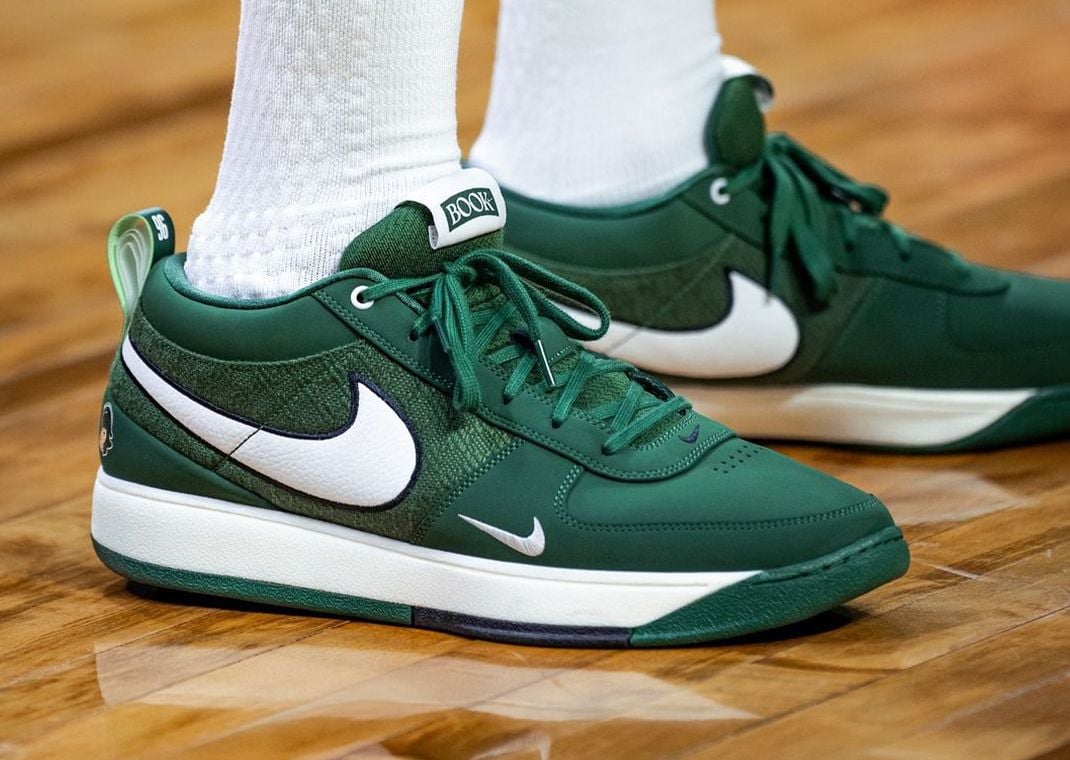 Devin Booker Wears a Michigan State Nike Book 1 PE