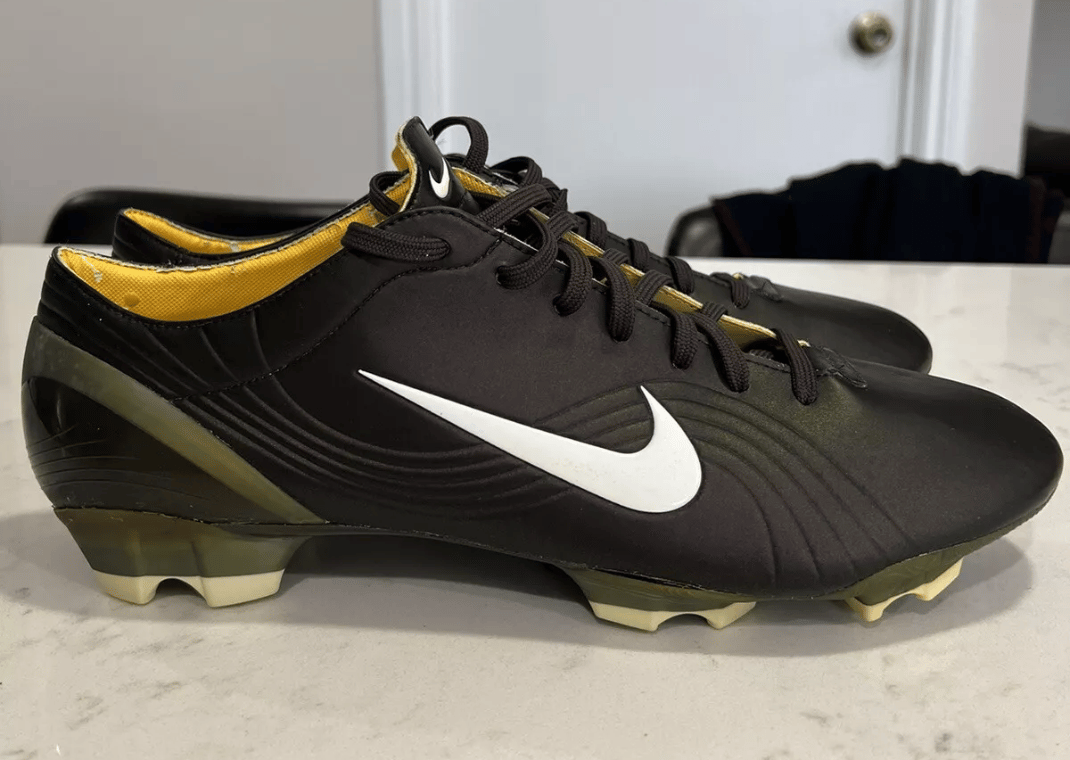 Cristiano Ronaldo’s Nike Mercurial Vapor 1 From His Pro Debut is ...