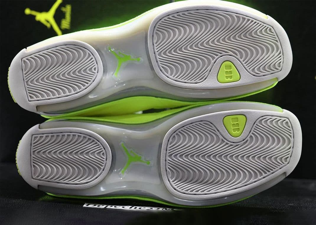 Detailed Look at the OVO x Air Jordan 18 Retro Volt PE