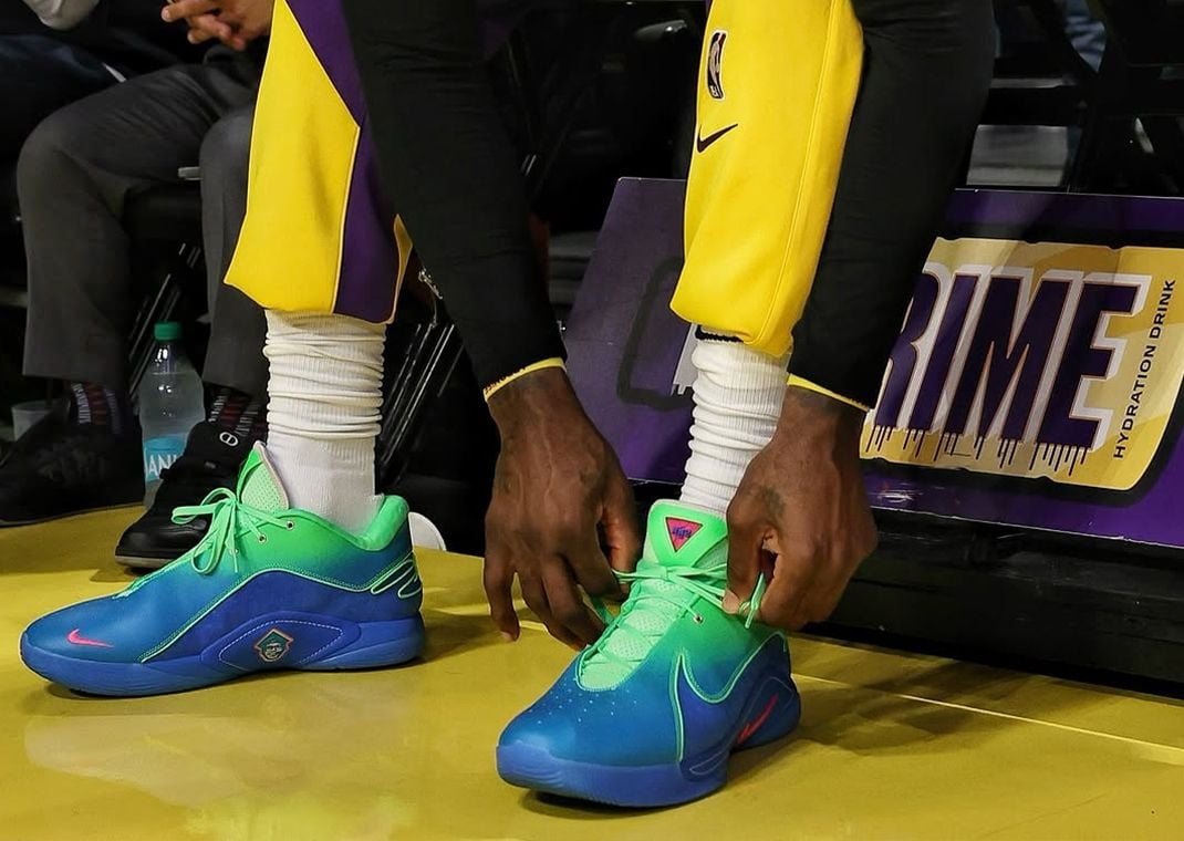 LeBron James Scores His 50,000th NBA Point in the Nike LeBron 22 Bryce ...