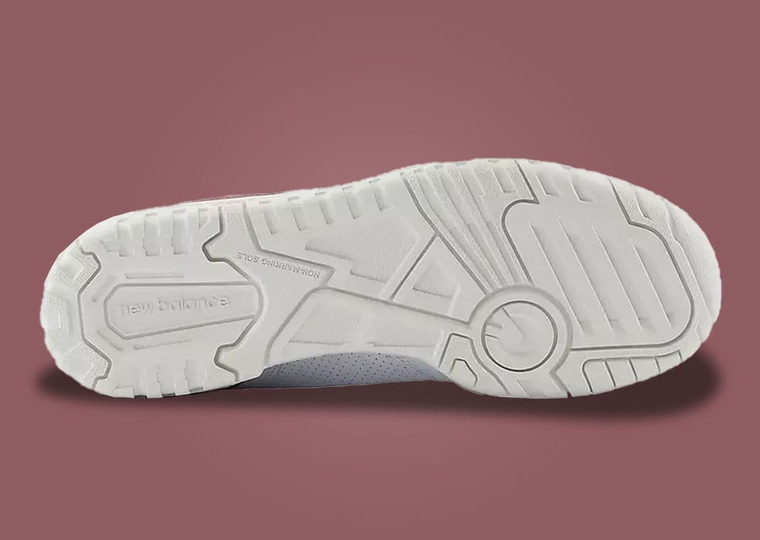 The Women's New Balance 550 Rosewood Hazy Peach Releases March 2024