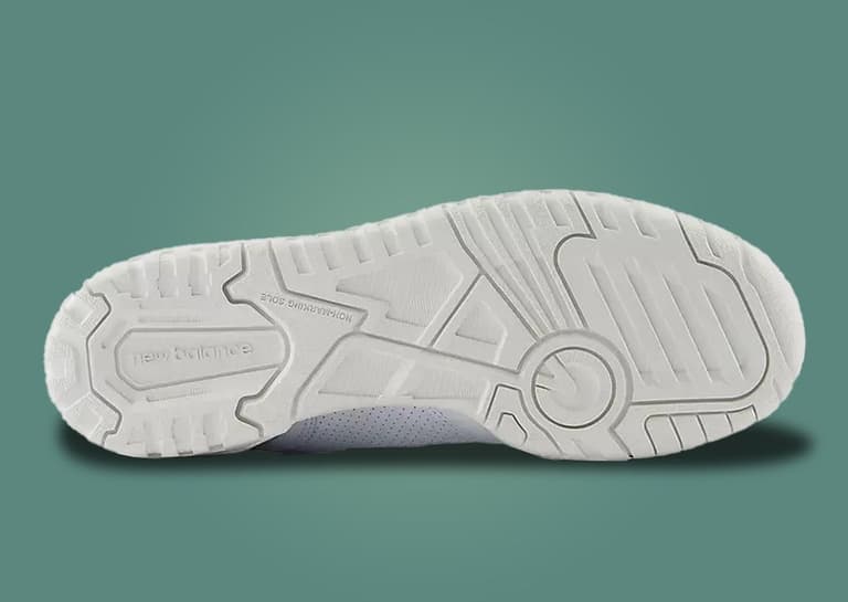 The Women's New Balance 550 Salt Marsh Limelight Releases March 2024