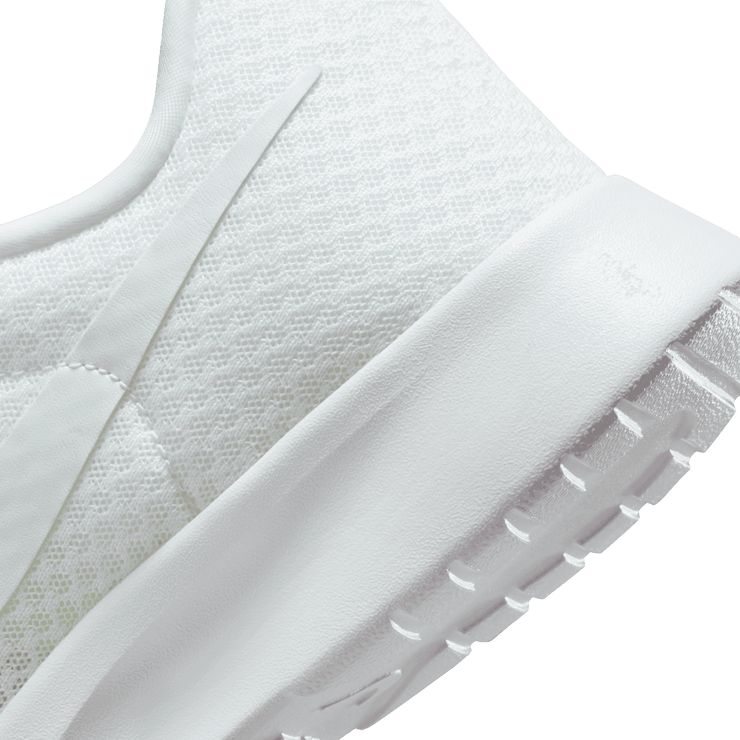 Nike Tanjun EasyOn 'Triple White' - DV7775-101 Release Info